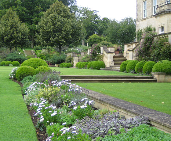 Jonathan Ford, Garden Designer and Landscape Architect in Oxfordshire