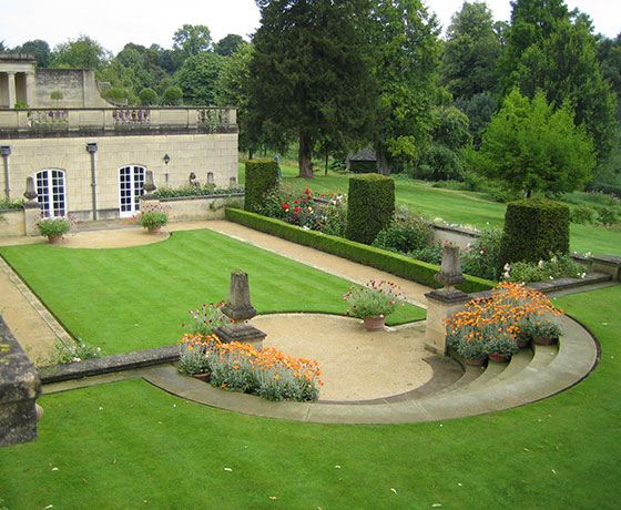 Jonathan Ford, Garden Designer and Landscape Architect in Oxfordshire